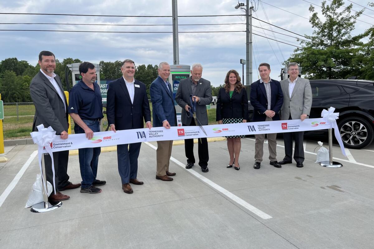 4 electric vehicle charging stations installed at Exit 11 in ...