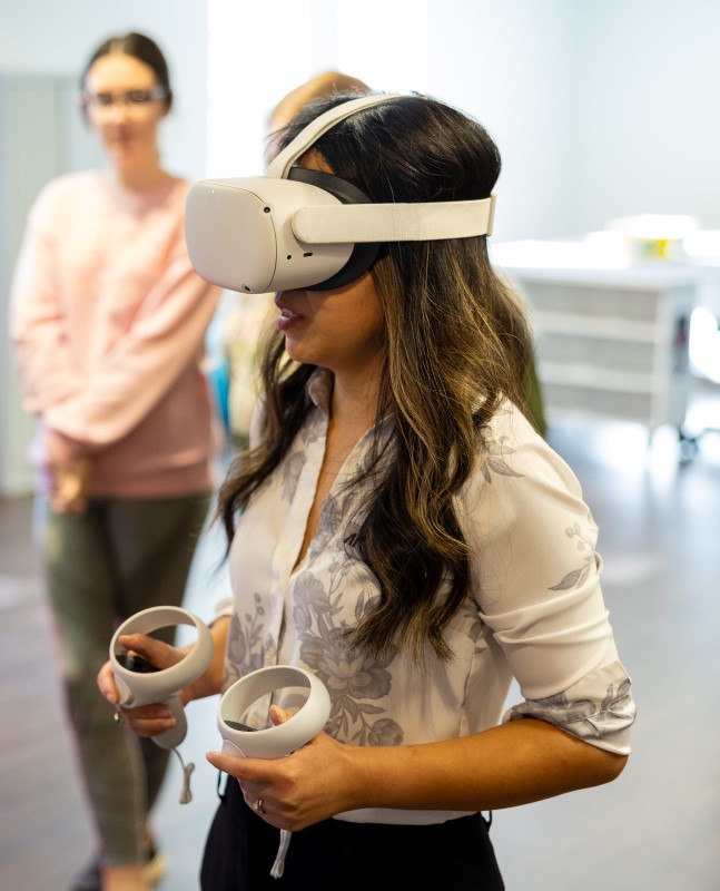 Austin Peay State University unveils VR-driven Furniture Connection EdTech Studio ...
