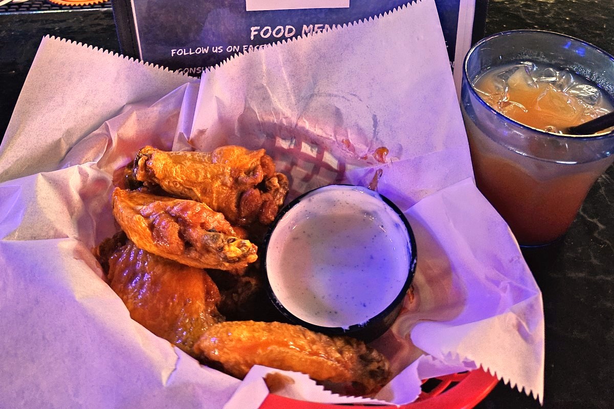 4 fun foods to try at Slick’s Bar and Grill - ClarksvilleNow.com