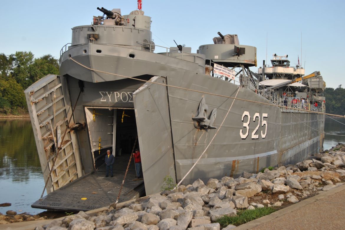 WWII ship USS LST-325 arrives at McGregor Park in Clarksville ...