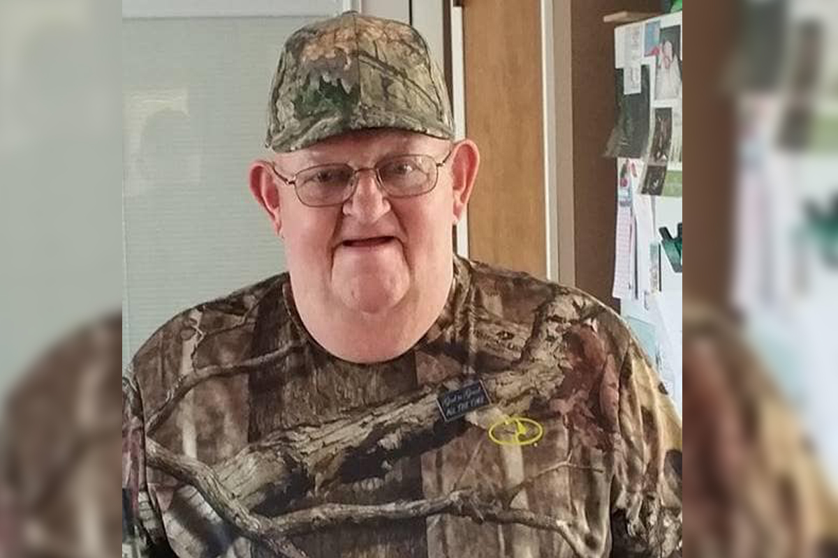 Community Mourns the Loss of Beloved Walmart Greeter, Mr. Bob ...