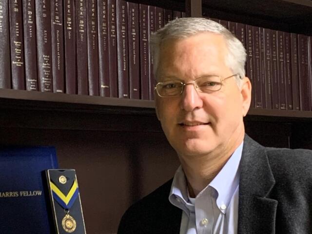 Attorney John Holt announces campaign for Circuit Court judge ...