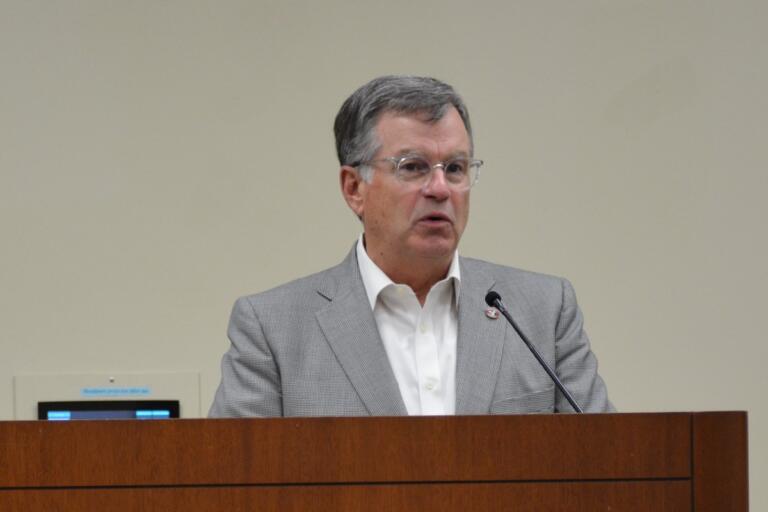 The Outlaw 100.7FM | Legends and Young Guns