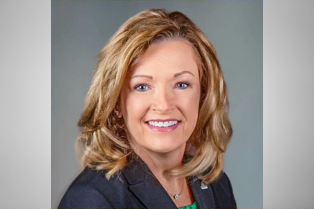 Carolyn Pierce retires from Regions Bank in Clarksville after 45-year ...