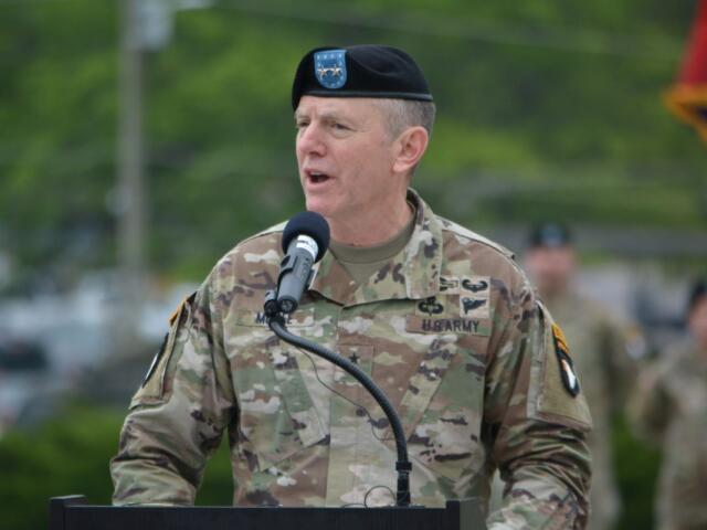 101st Airborne Division uncases colors after 9-month deployment to ...