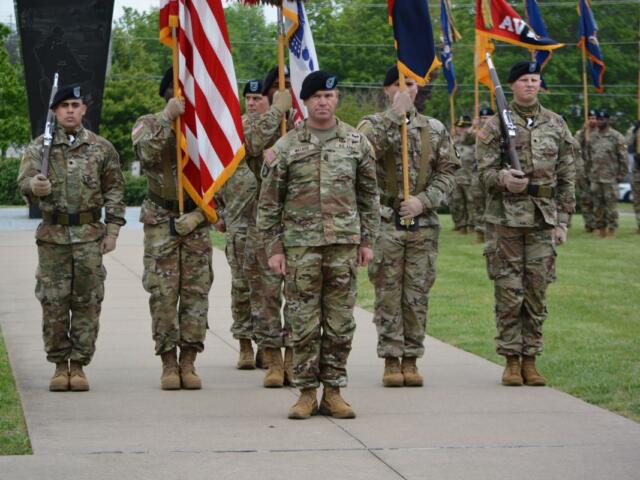 101st Airborne Division uncases colors after 9-month deployment to ...