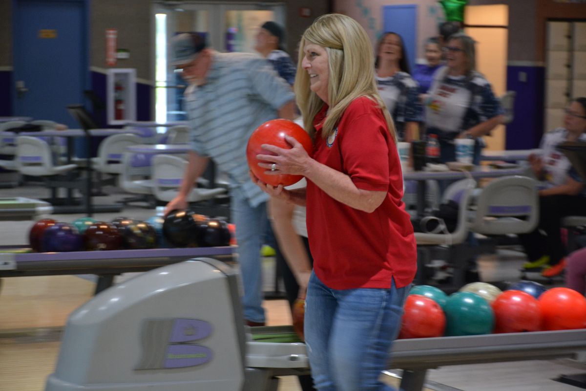 Pinnacle Family Entertainment Center offers fun for family and friends ...