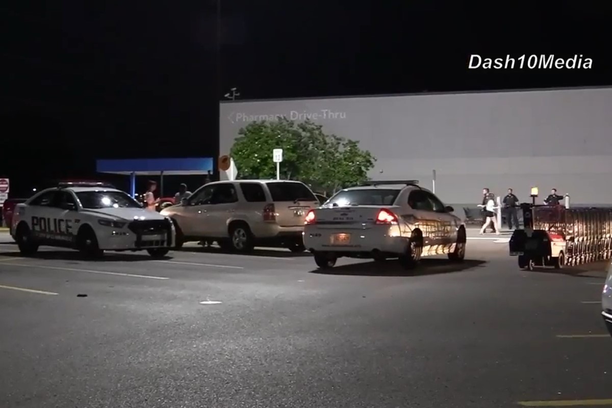 Man shot in hand with his own gun during fight in Walmart parking lot in Clarksville ...