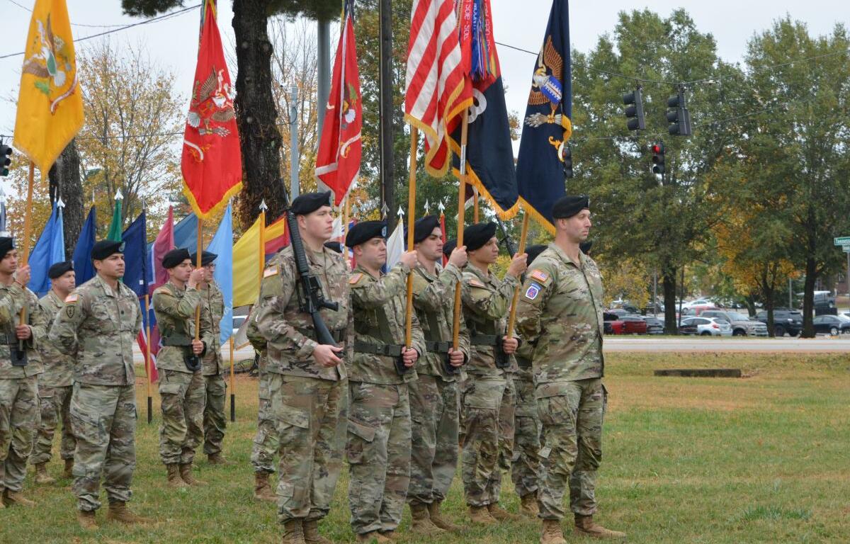 101st Airborne Division 3rd BCT cases colors for deployment to Eastern Europe | PHOTOS ...