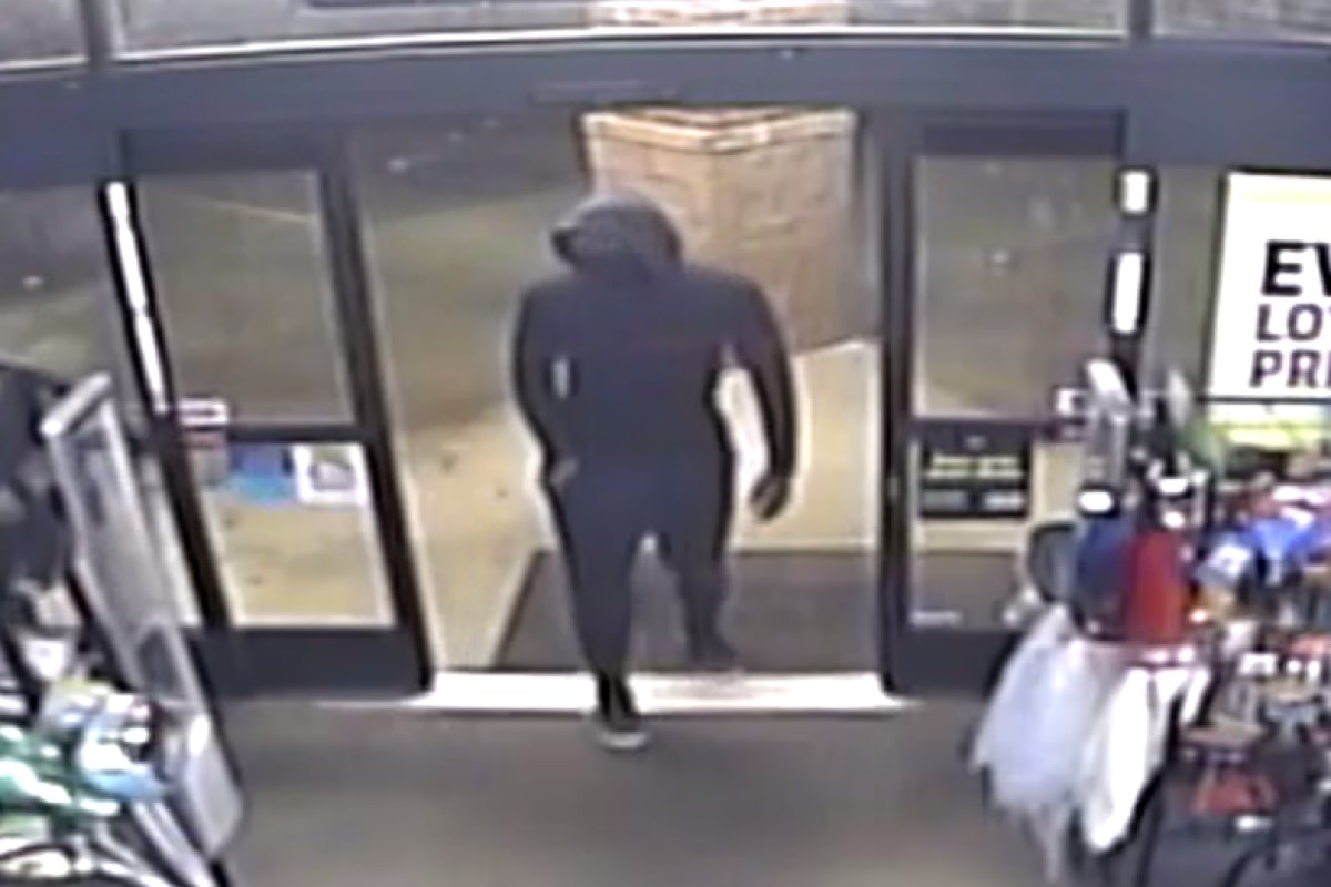 Dollar General robbed at gunpoint in north Clarksville - ClarksvilleNow.com