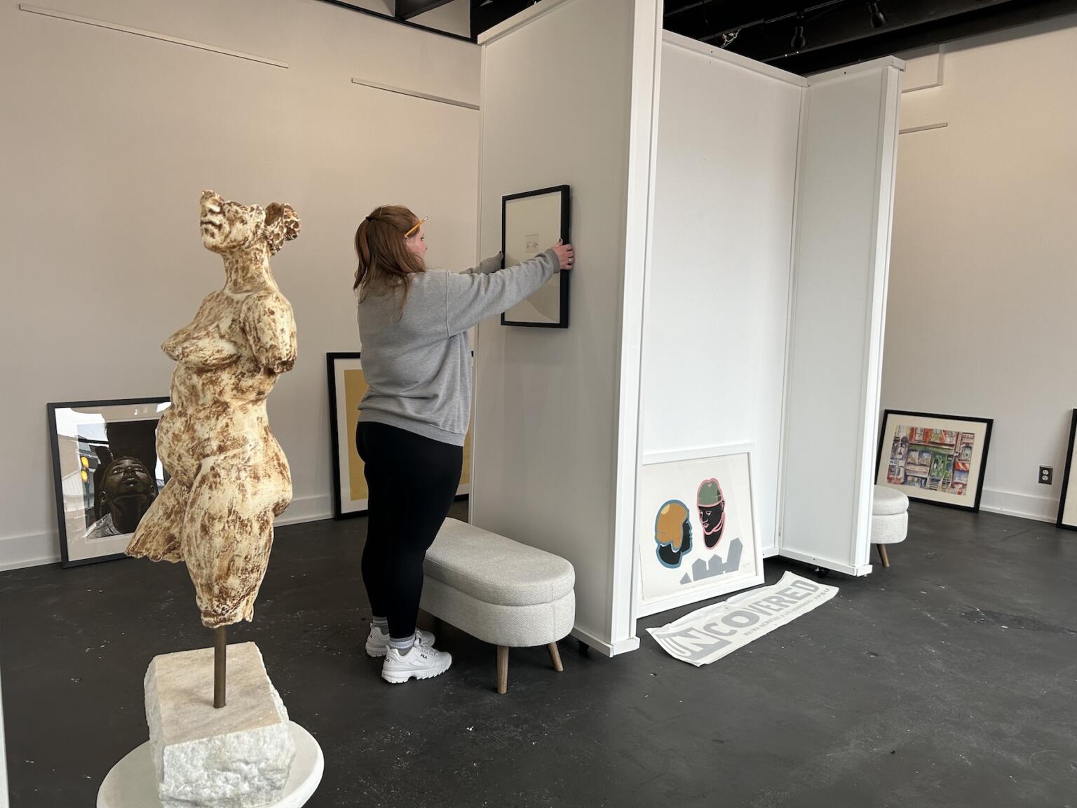 APSU showcases art collections for First Thursday Art Walk on March 7 ...