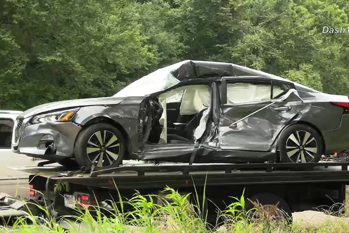 UPDATE: Dunbar Cave Road reopened following critical injury wreck ...