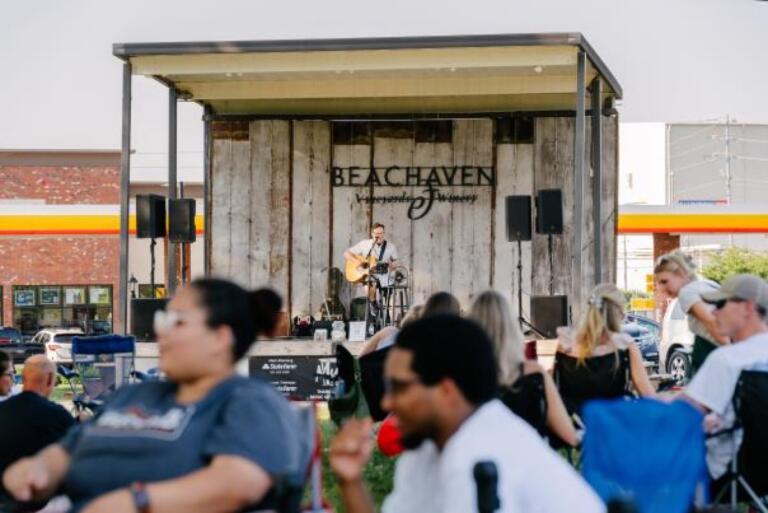 5 reasons to use Groome Transportation for your next trip to Nashville ...