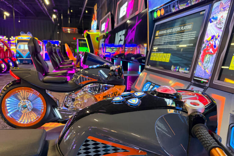 Dave & Buster’s: Sneak peek inside 160-game arcade opening this month ...