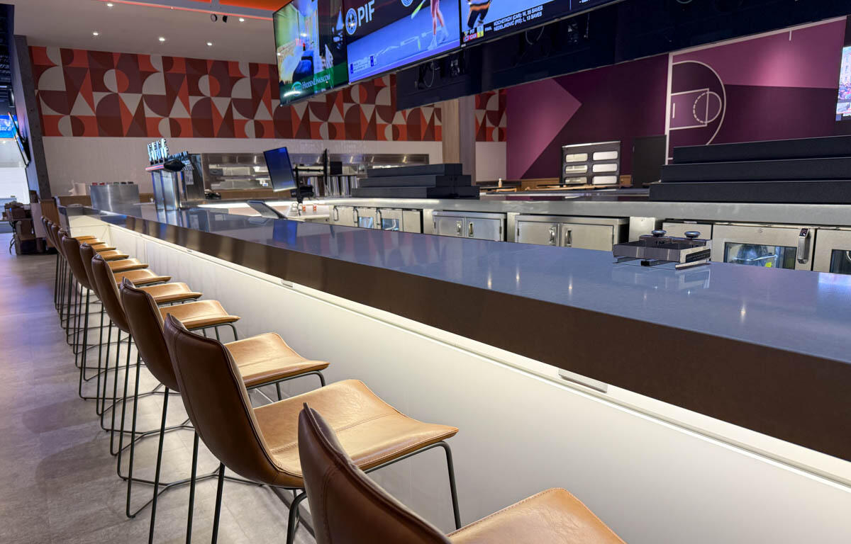 Dave & Buster’s: Sneak peek inside 160-game arcade opening this month ...