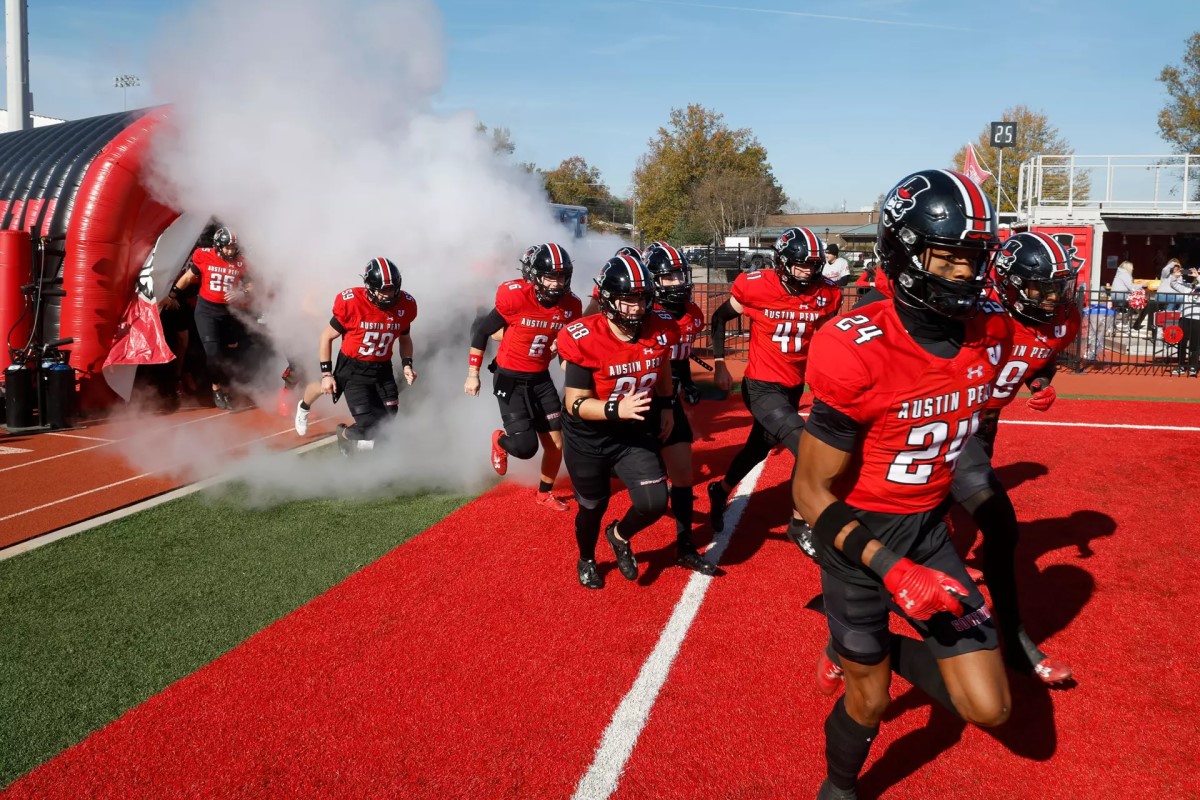Austin Peay announces 2025 Govs football season, starting with MTSU, Georgia Bulldogs ...