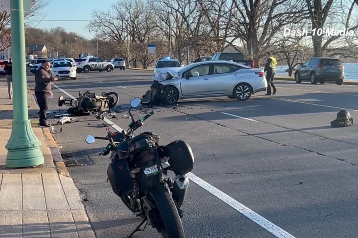 UPDATE: Motorcyclist in stable condition after crash on Riverside Drive ...