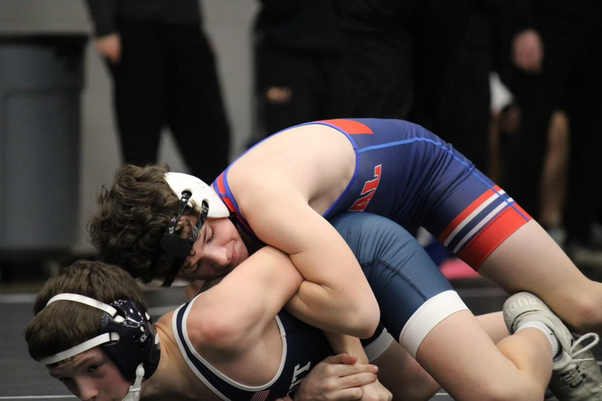 Montgomery Central wrestler breaks program record for most wins in ...