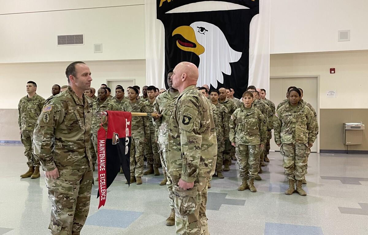 Additional 300 101st Airborne Division soldiers depart for southern ...
