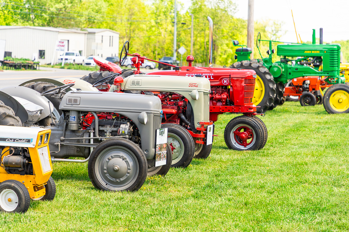 Antique Tractor and Engine Show raises money for children’s hospital ...