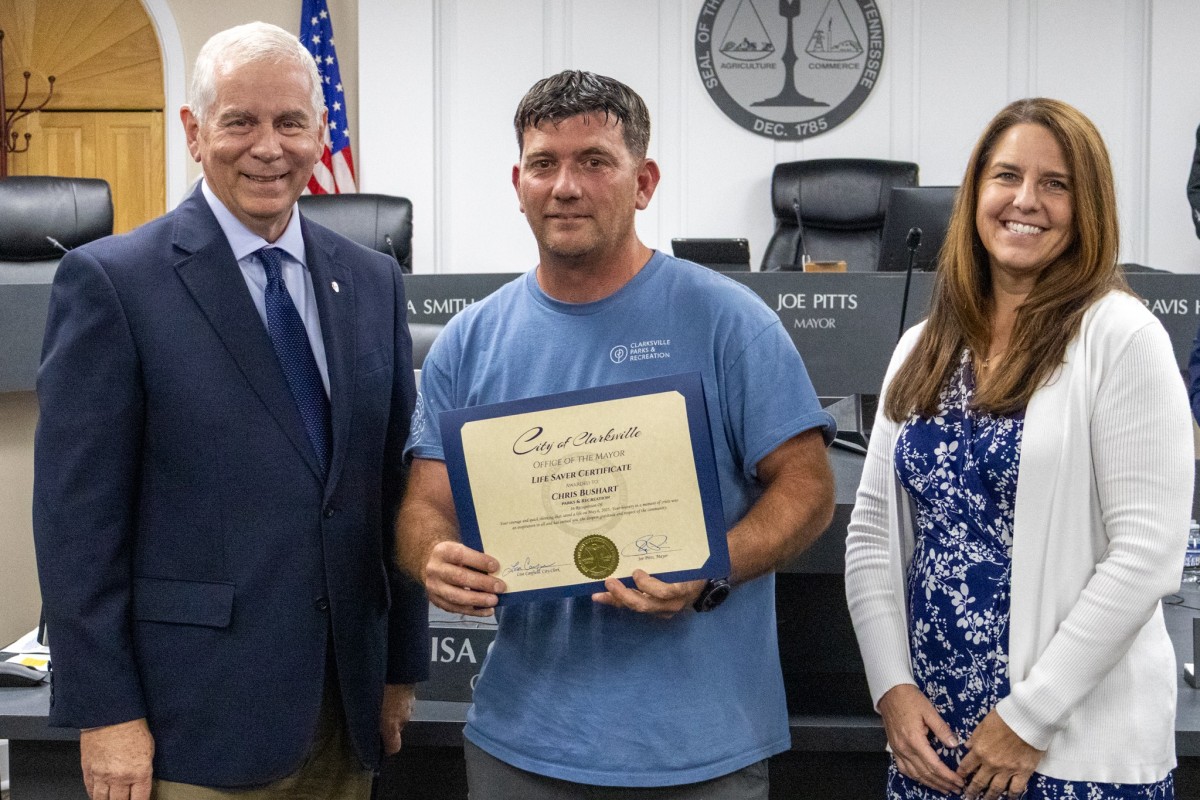 City of Clarksville employees recognized for saving citizen’s life on Franklin Street ...