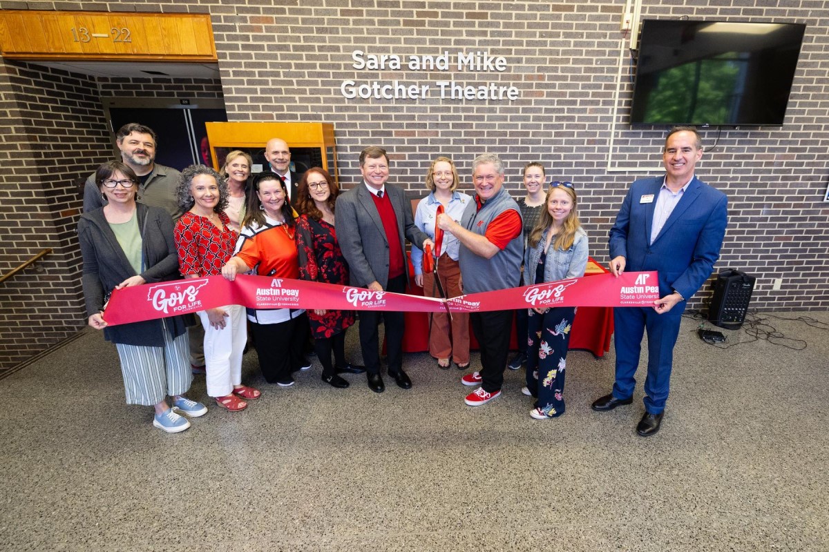Austin Peay State University dedicates Sara and Mike Gotcher Theatre ...