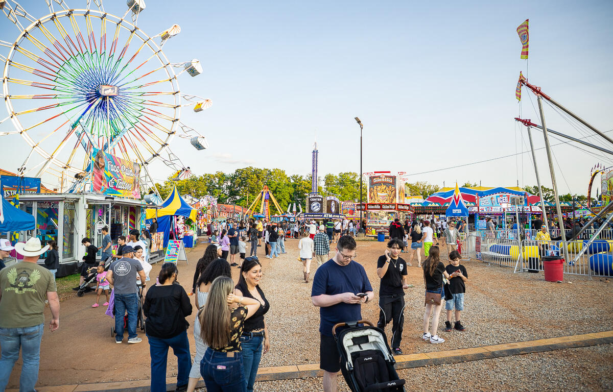Montgomery County Fair brings rides, races, family fun to Speedway ...