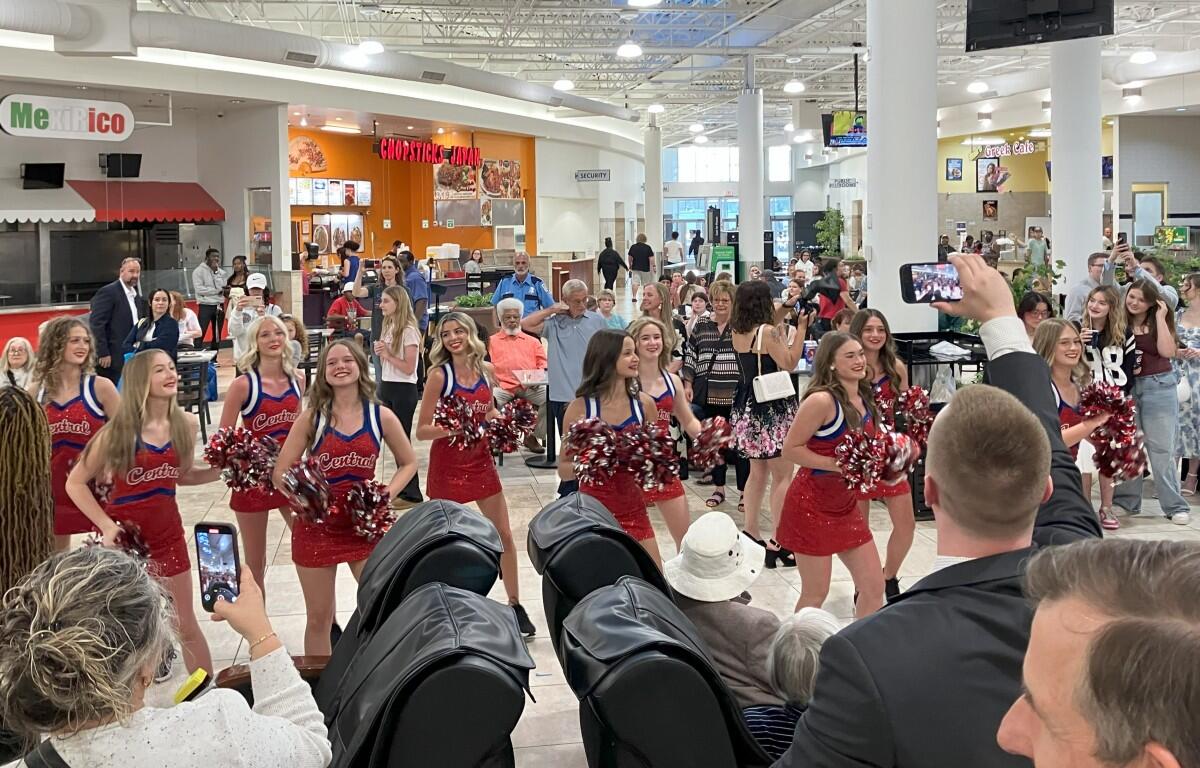 New Phoenix movie theater opens with ‘film cutting’ at Governor’s ...