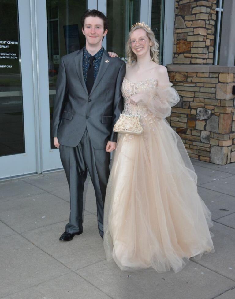 Prom night 2025 for Rossview High School | PHOTOS - ClarksvilleNow.com