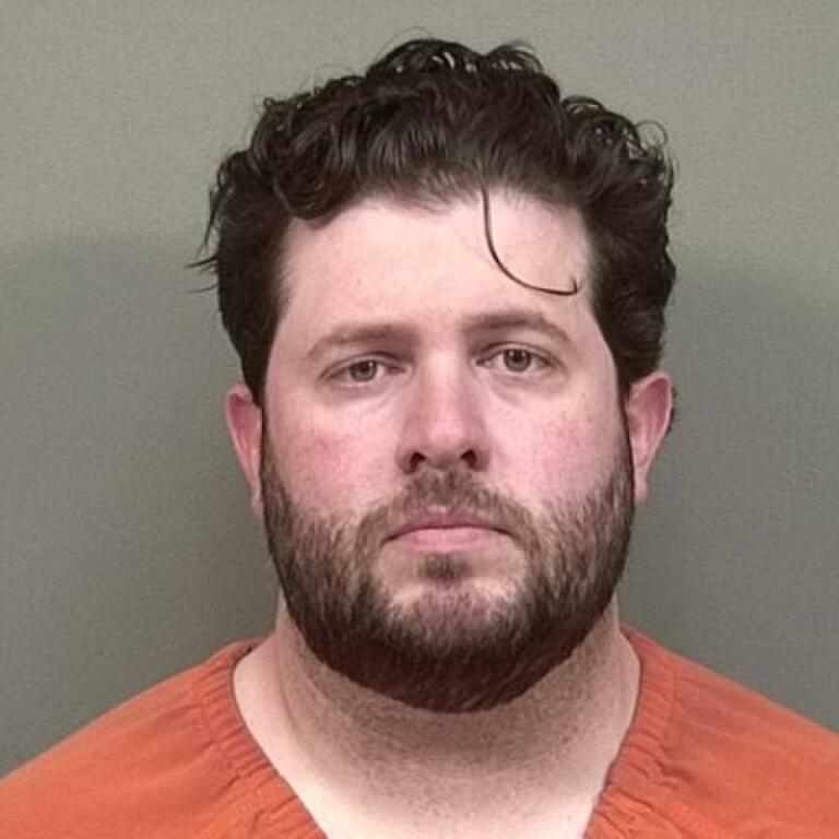 Man accused of killing wife and father-in-law in Clarksville indicted ...