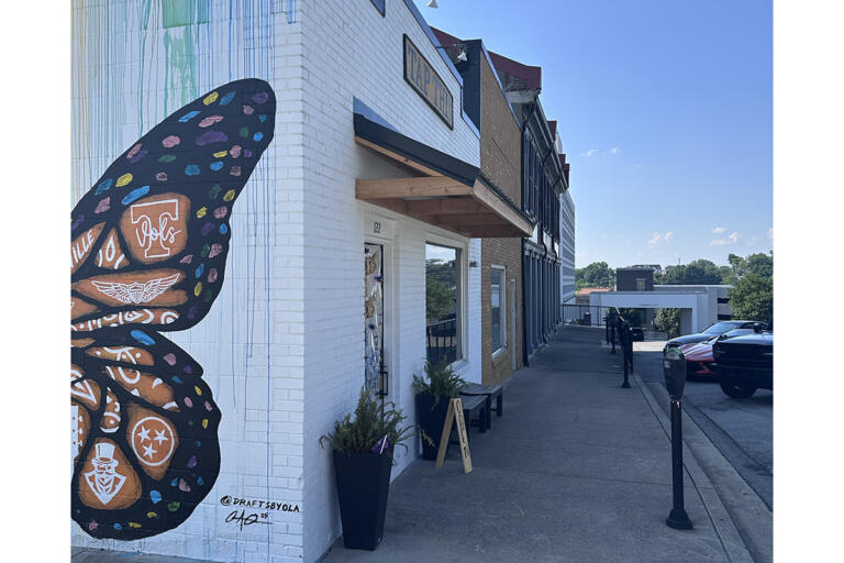 Tap This opens downtown with Clarksville’s first self-serve beer tap ...