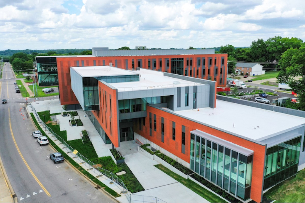 Austin Peay State University hits record-high 11,185 enrollment ...