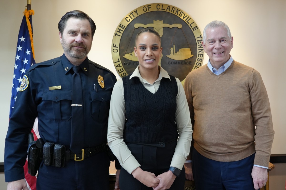 New officer: Lindsay Hernandez joins Clarksville Police Department ...
